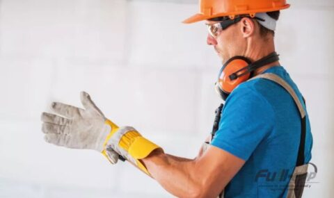 Dominando el Uso Adecuado de los Equipos de Protección Personal (EPP) - InsumosFirstPro.com